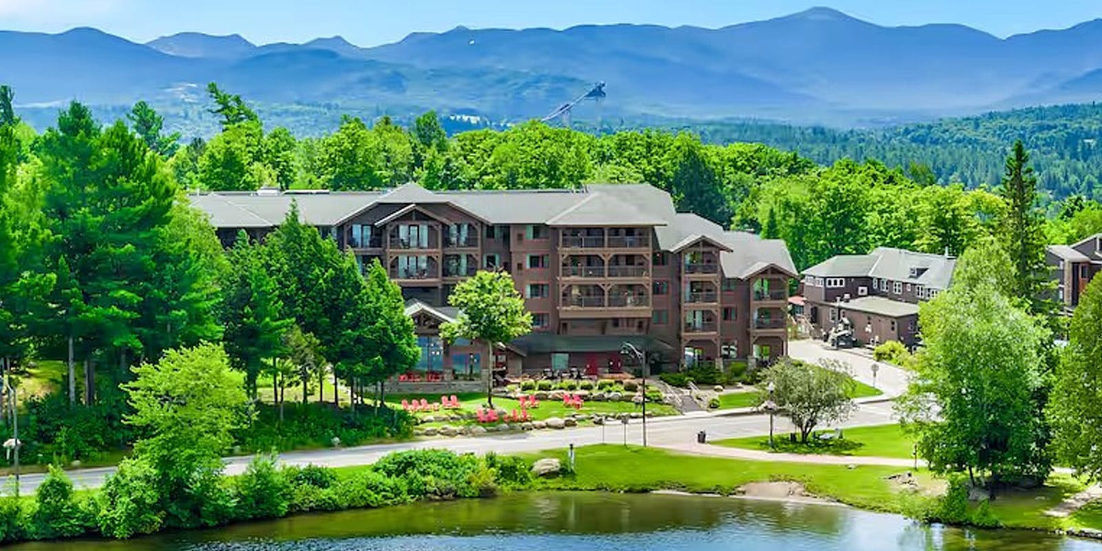Hampton Inn & Suites at Lake Placid - David’s Refuge
